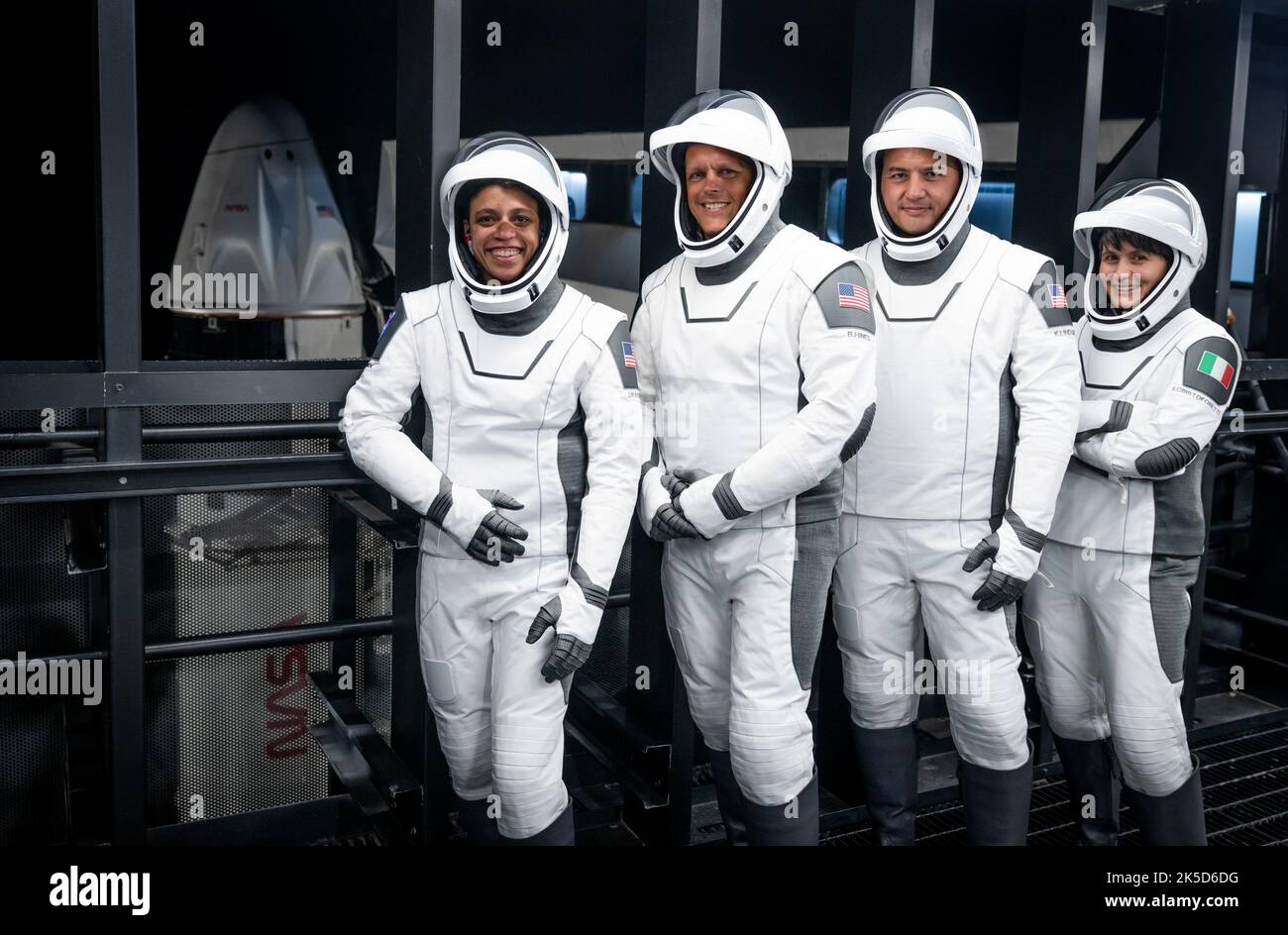 Spaceflight stand hi-res stock photography and images - Alamy