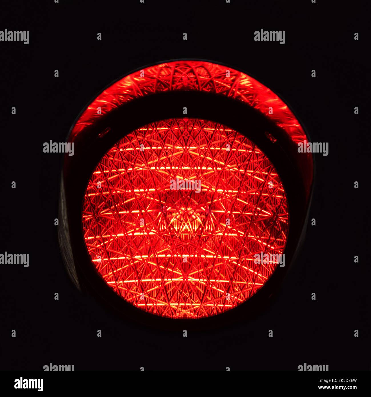 Red traffic light, North Rhine-Westphalia, Germany Stock Photo - Alamy