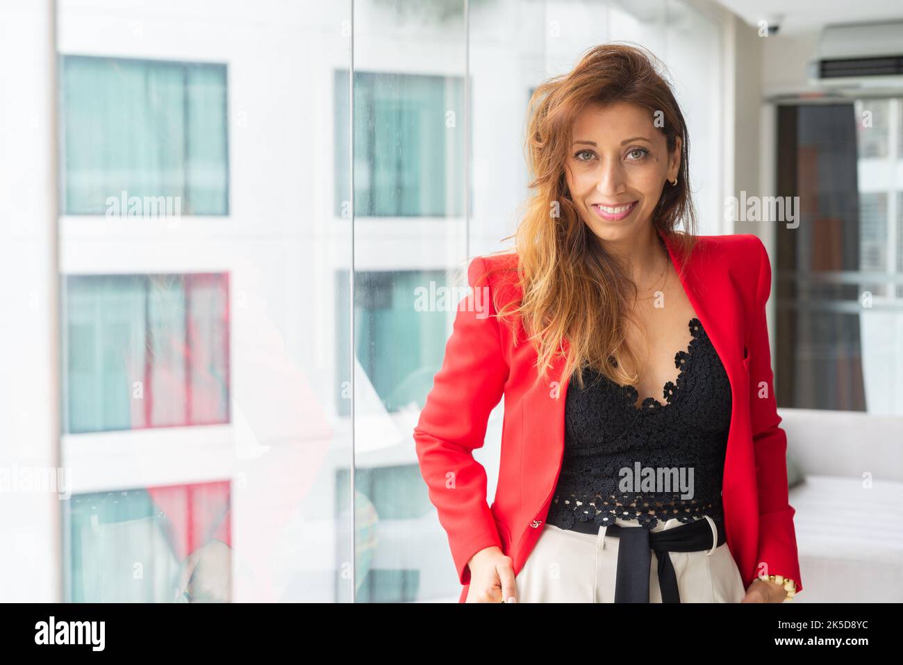 Portrait businesswoman suit hi-res stock photography and images - Alamy