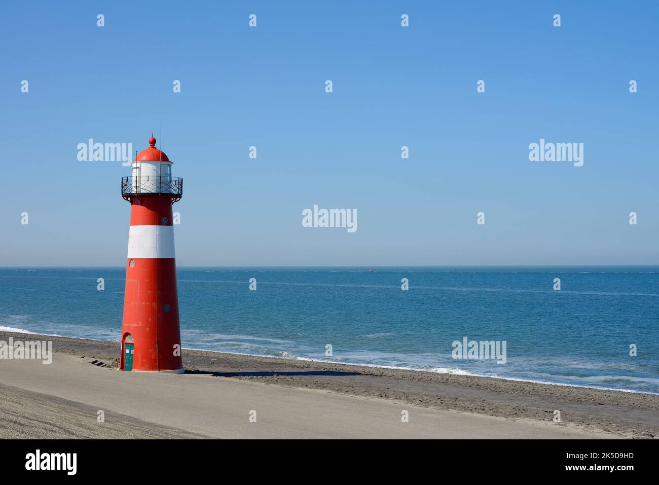 Noorderhoofd Lighthouse, Westkapelle, Walcheren, Zeeland, Netherlands ...