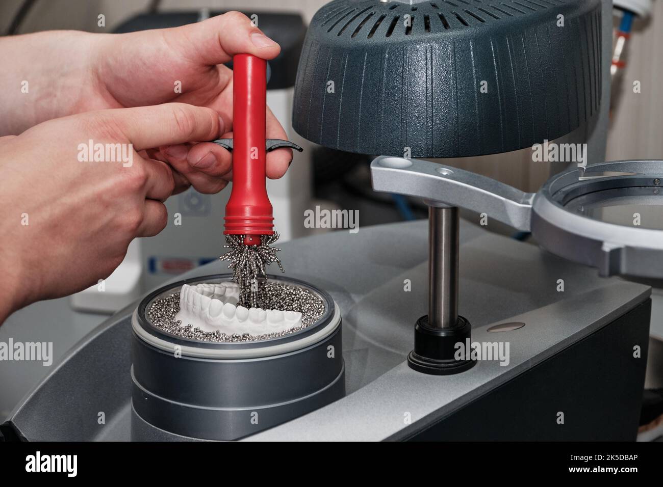 Production process of the clear aligner. Orthodontic clear aligner ...