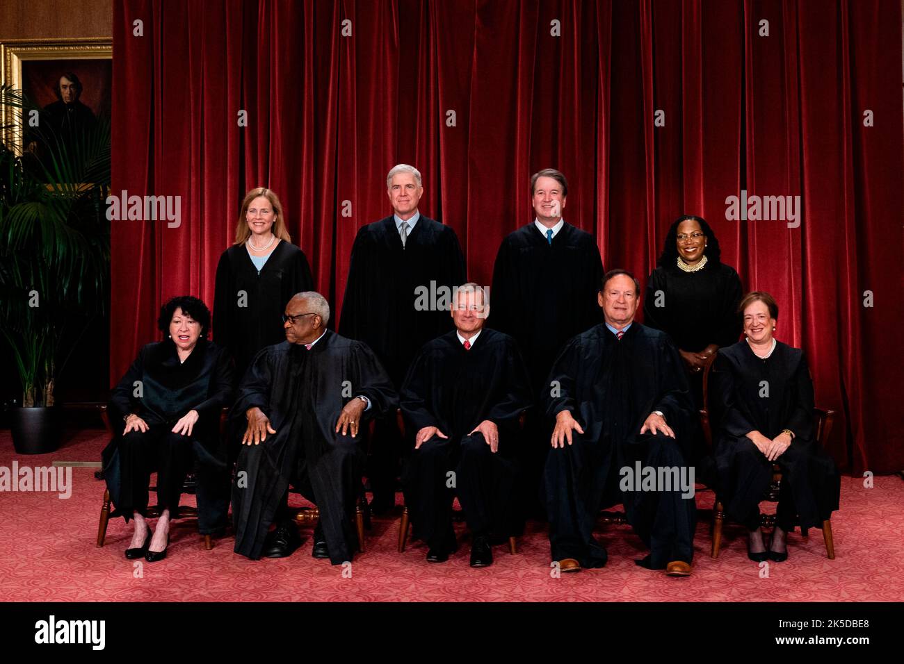 Us supreme court justices 2022 hi-res stock photography and images - Alamy