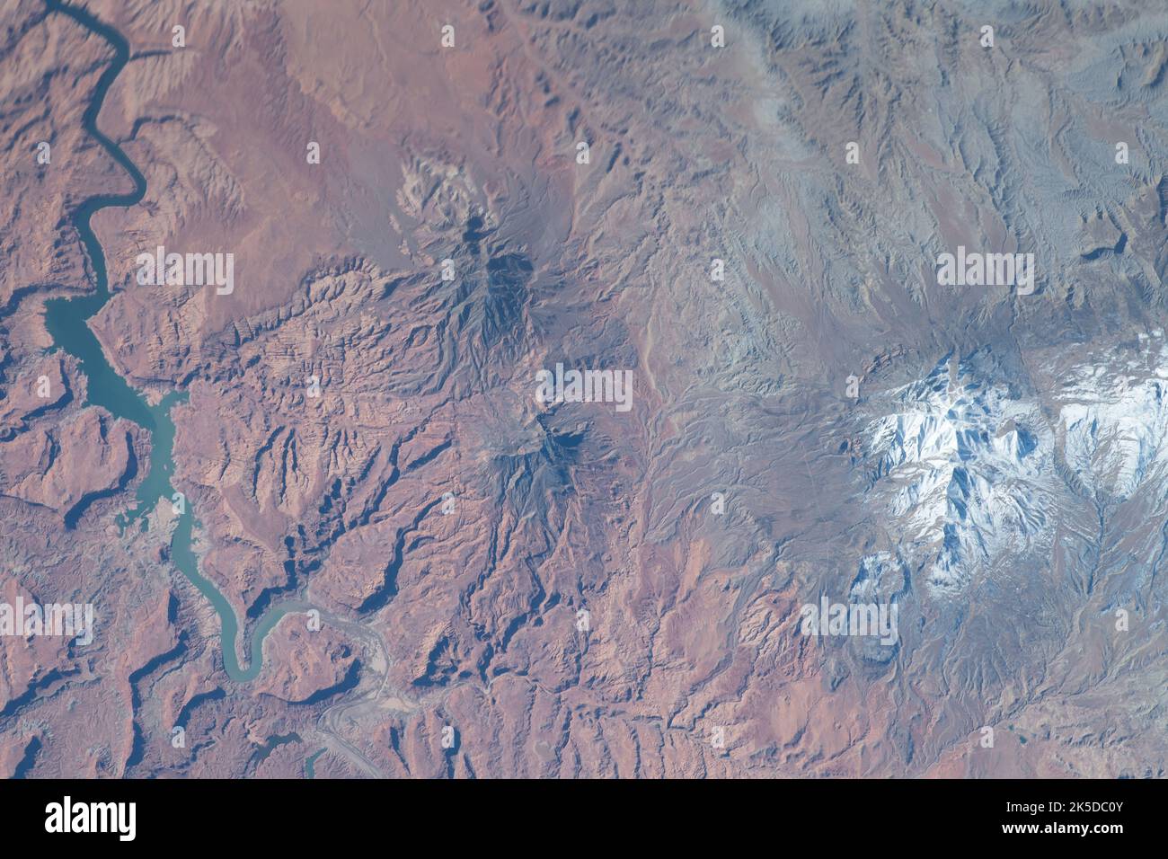 Lake Powell is photographed from the ISS with Mount Ellsworth and Mount ...