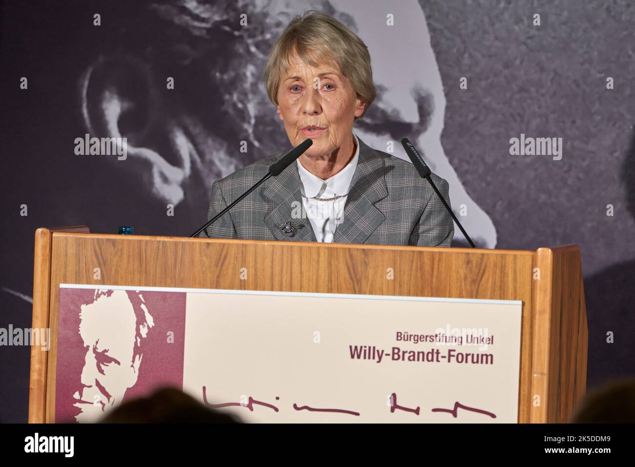 Unkel, Germany. 07th Oct, 2022. Brigitte Seebacher, historian speaks at ...