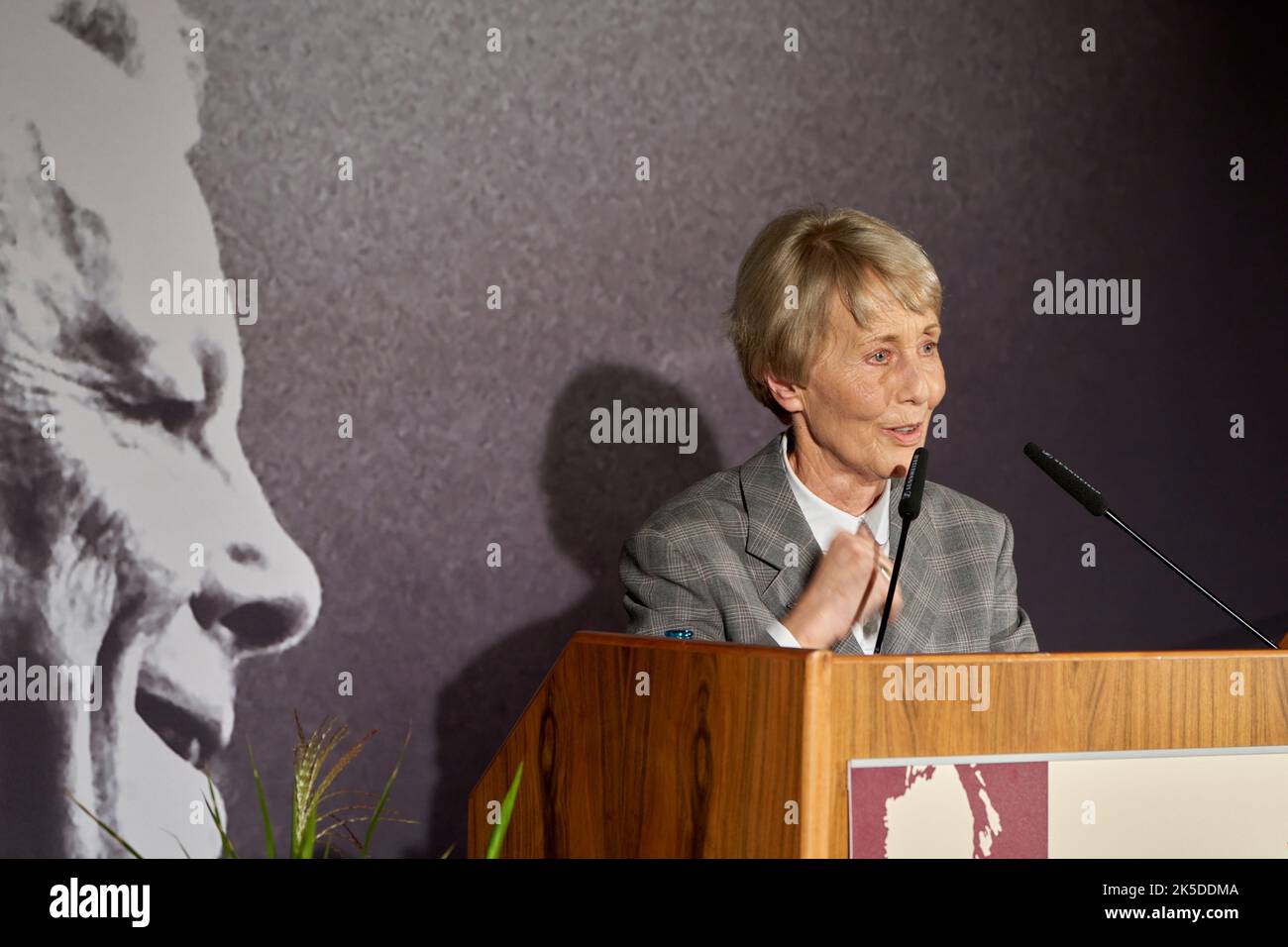 Unkel, Germany. 07th Oct, 2022. Brigitte Seebacher, historian speaks at ...