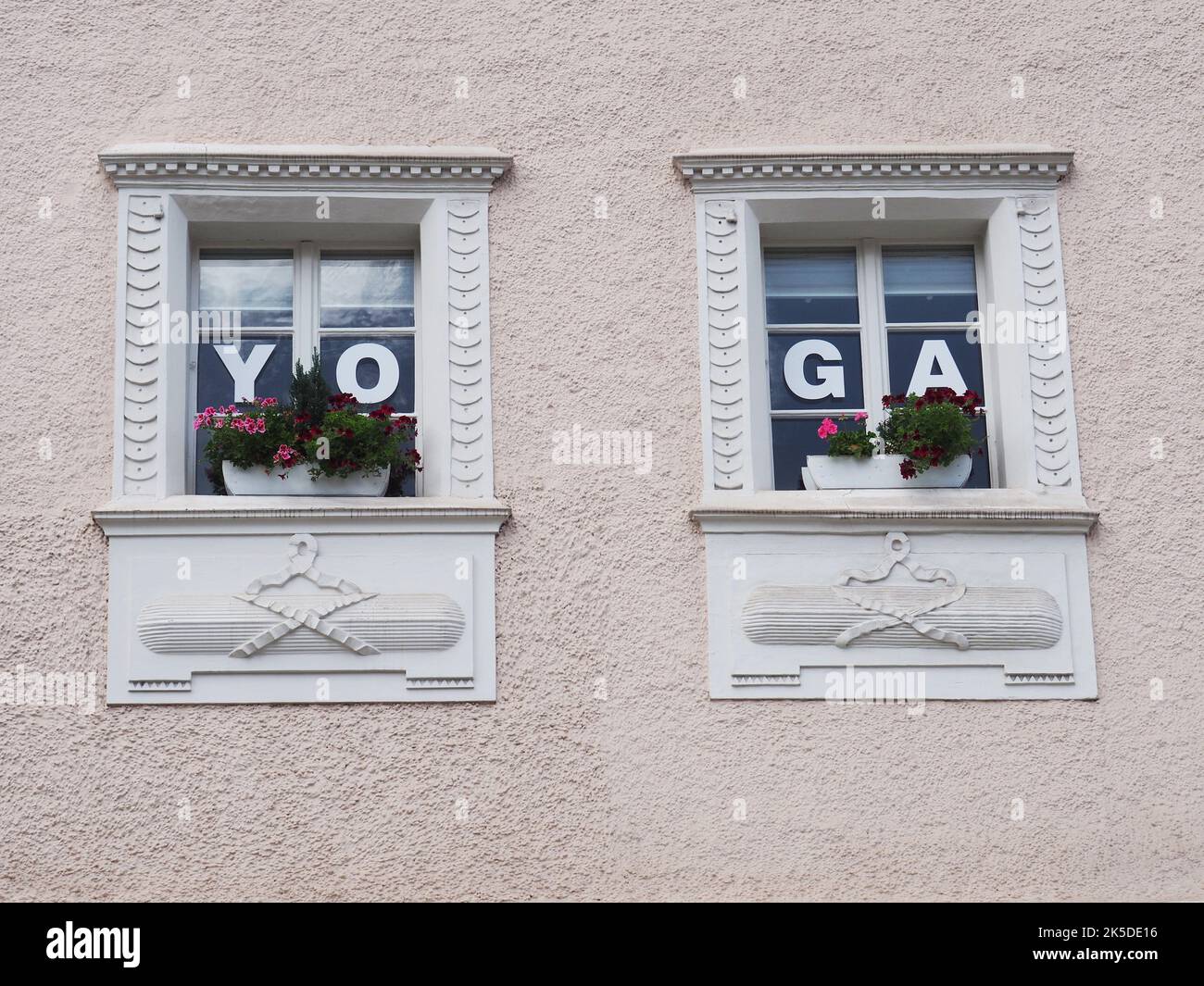 Ornate writing hi-res stock photography and images - Alamy