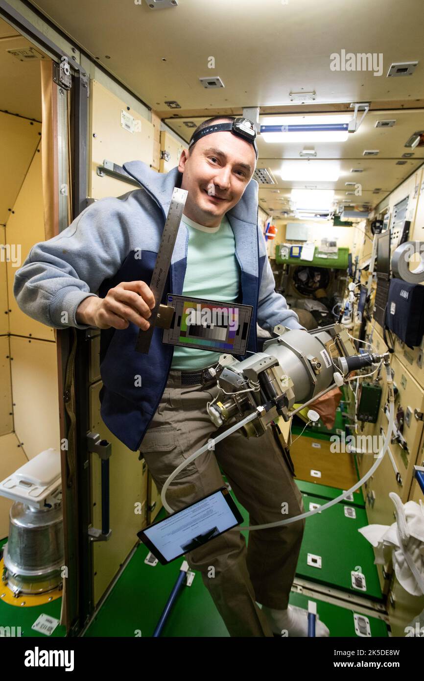 Roscosmos cosmonaut and Expedition 66 Flight Engineer Pyotr Dubrov ...