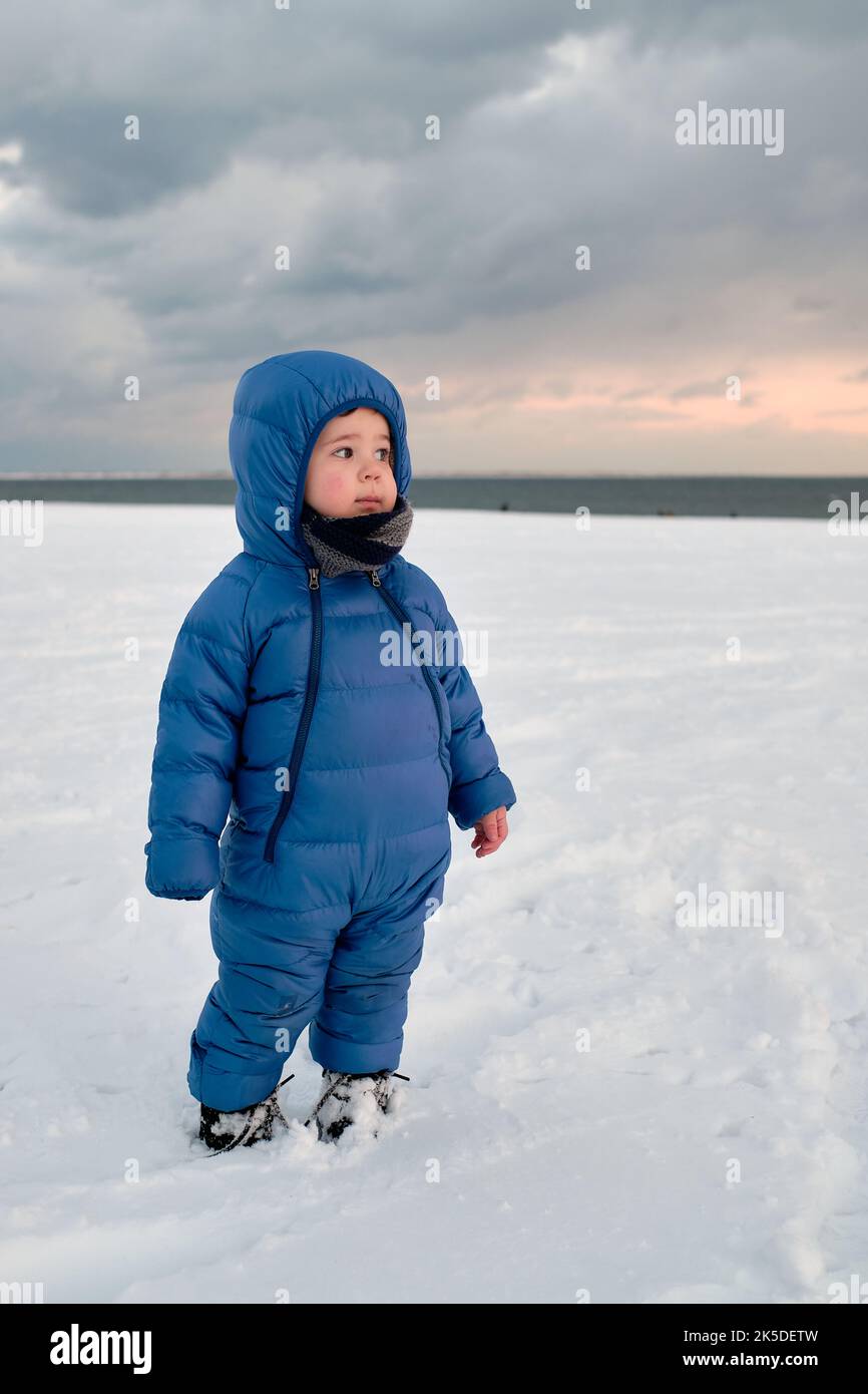Baby snow suit hi-res stock photography and images - Alamy