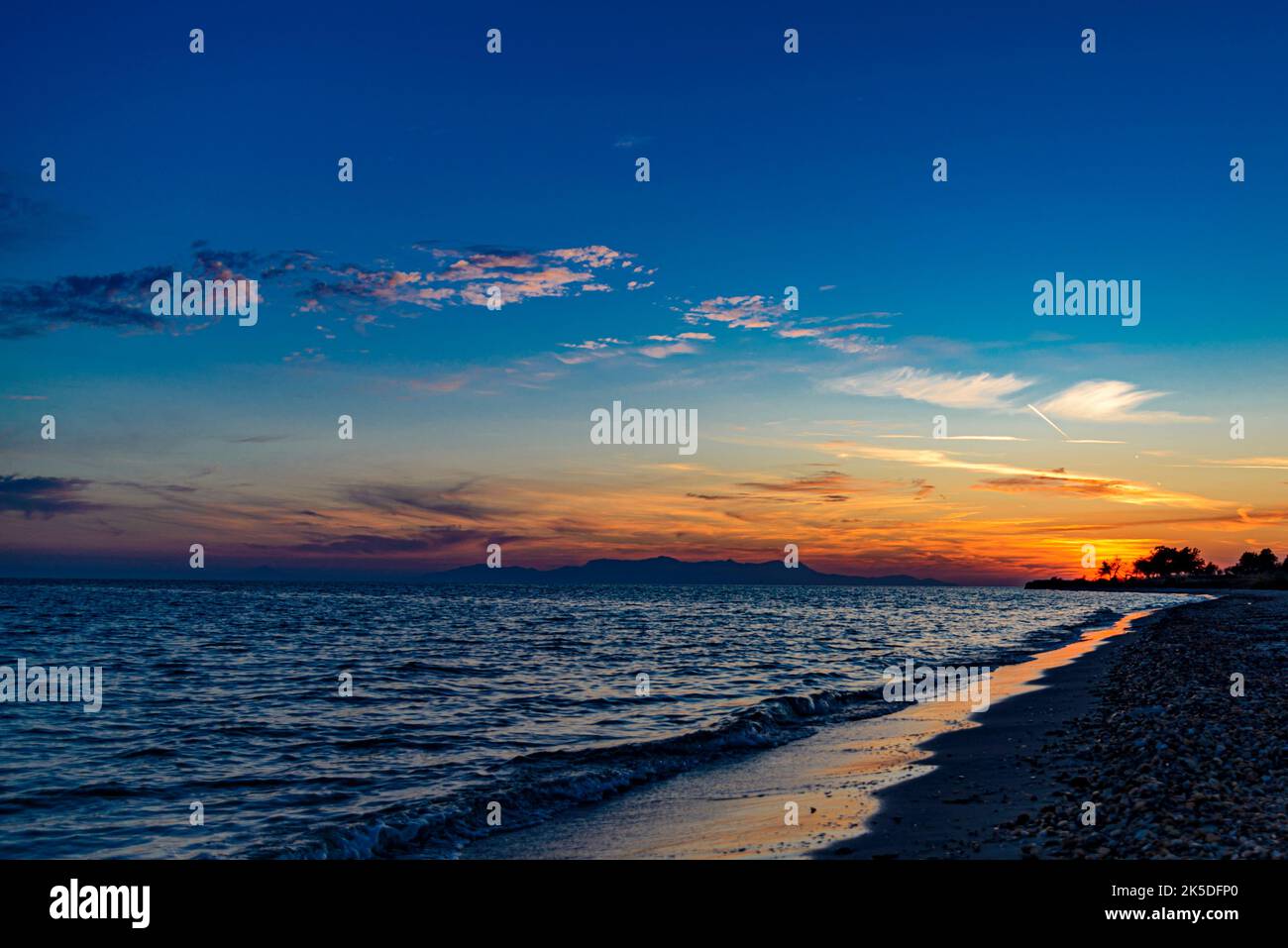 Colors of sunsets hi-res stock photography and images - Alamy