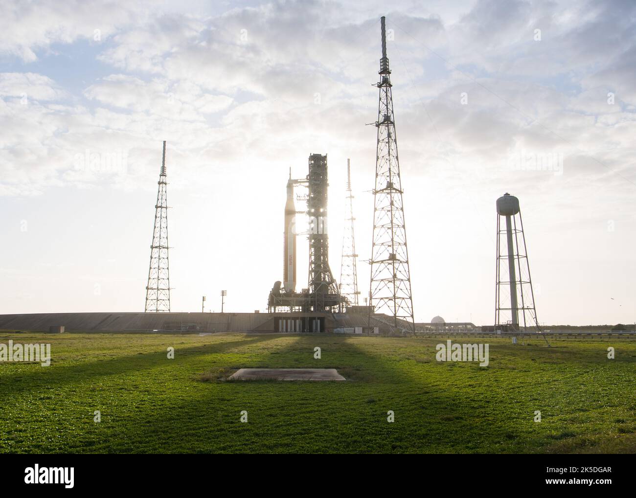 NASA’s Space Launch System (SLS) rocket with the Orion spacecraft ...