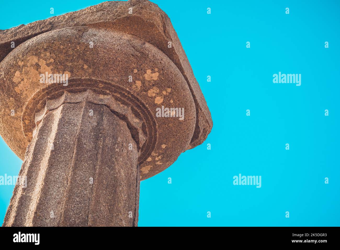 Doric capital hi-res stock photography and images - Alamy