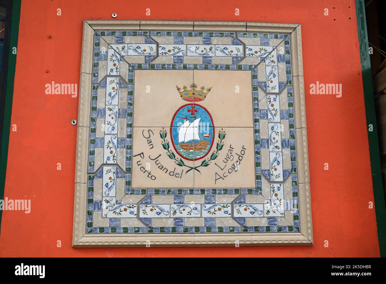 Ceramic wall sign at Guatape in Colombia Stock Photo - Alamy