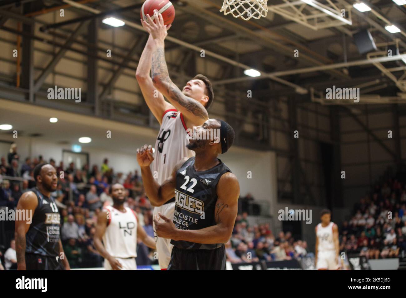 Tomislav zubcic london lions hi-res stock photography and images - Alamy