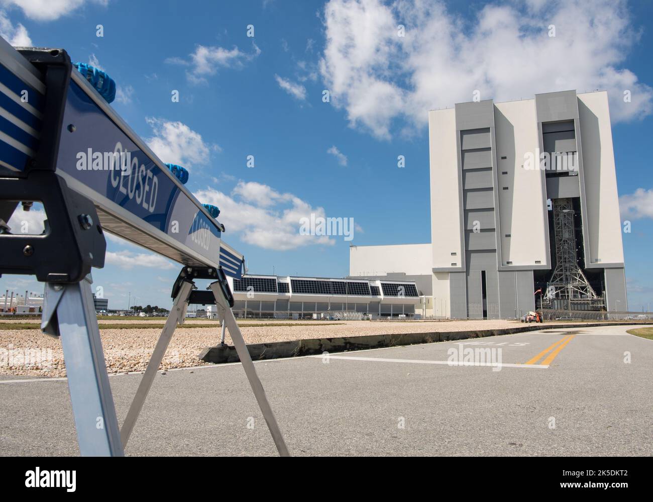 The mobile launcher with NASA’s Space Launch System (SLS) rocket and ...
