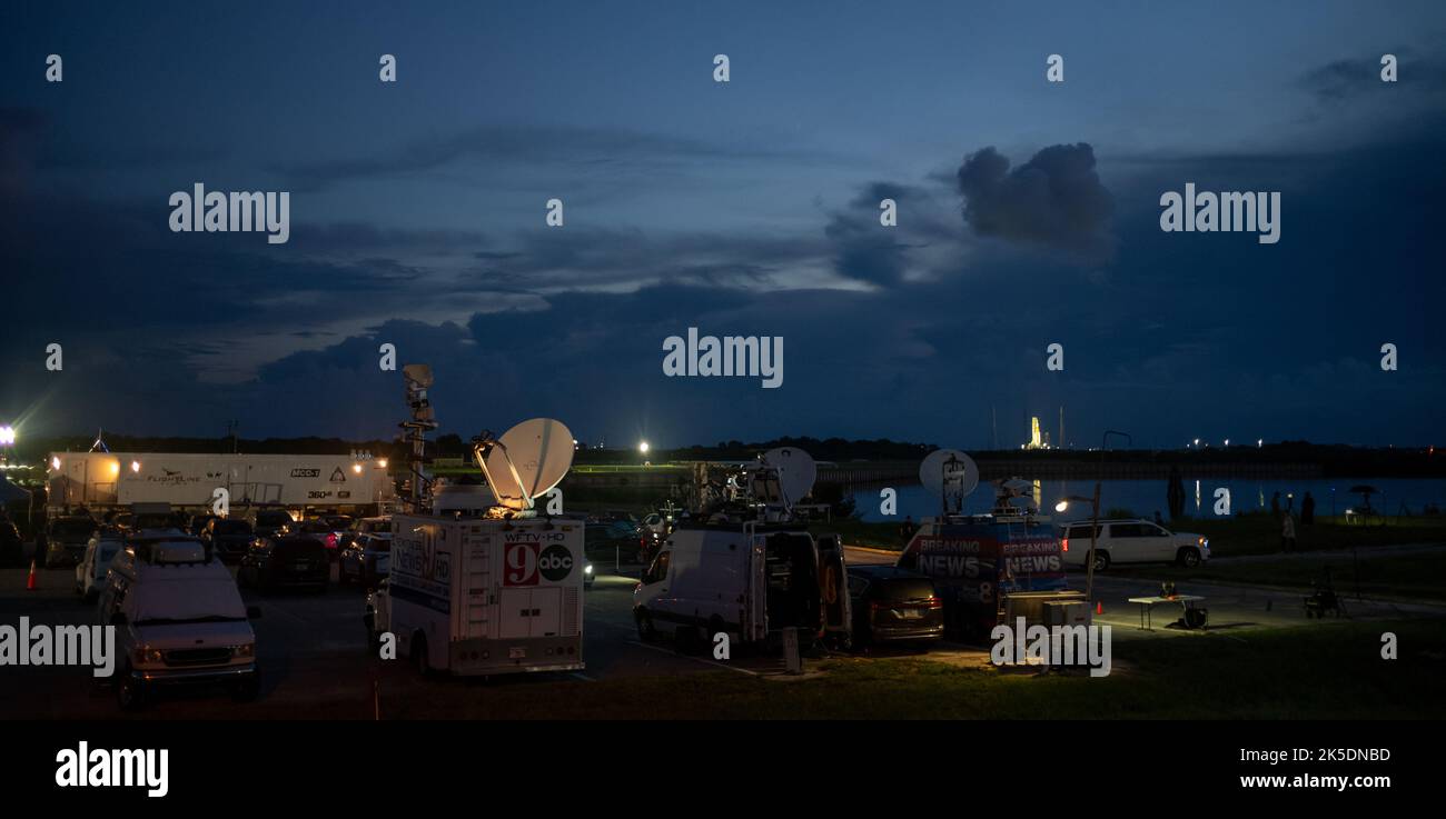 NASA’s Space Launch System (SLS) rocket with the Orion spacecraft ...