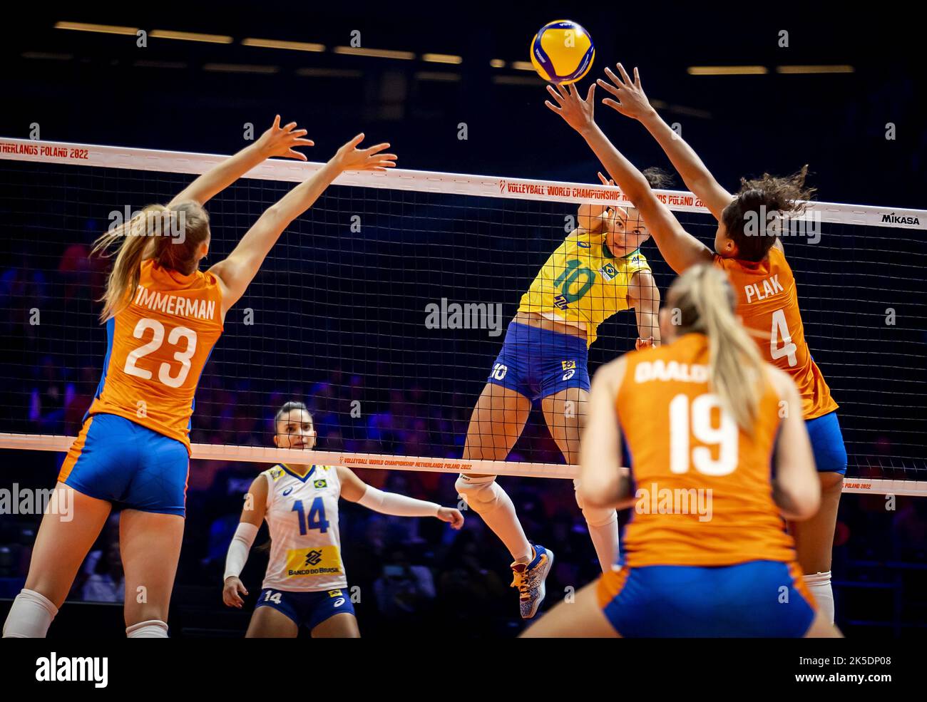 ROTTERDAM - Eline Timmerman, Nika Daalderop and Celeste Plak of the ...