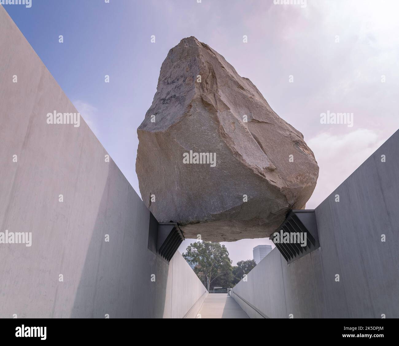 Los Angeles, CA, USA - October 6, 2022: The public art sculpture ...