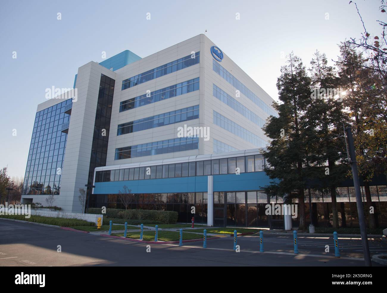 Semiconductor chip museum hi-res stock photography and images - Alamy