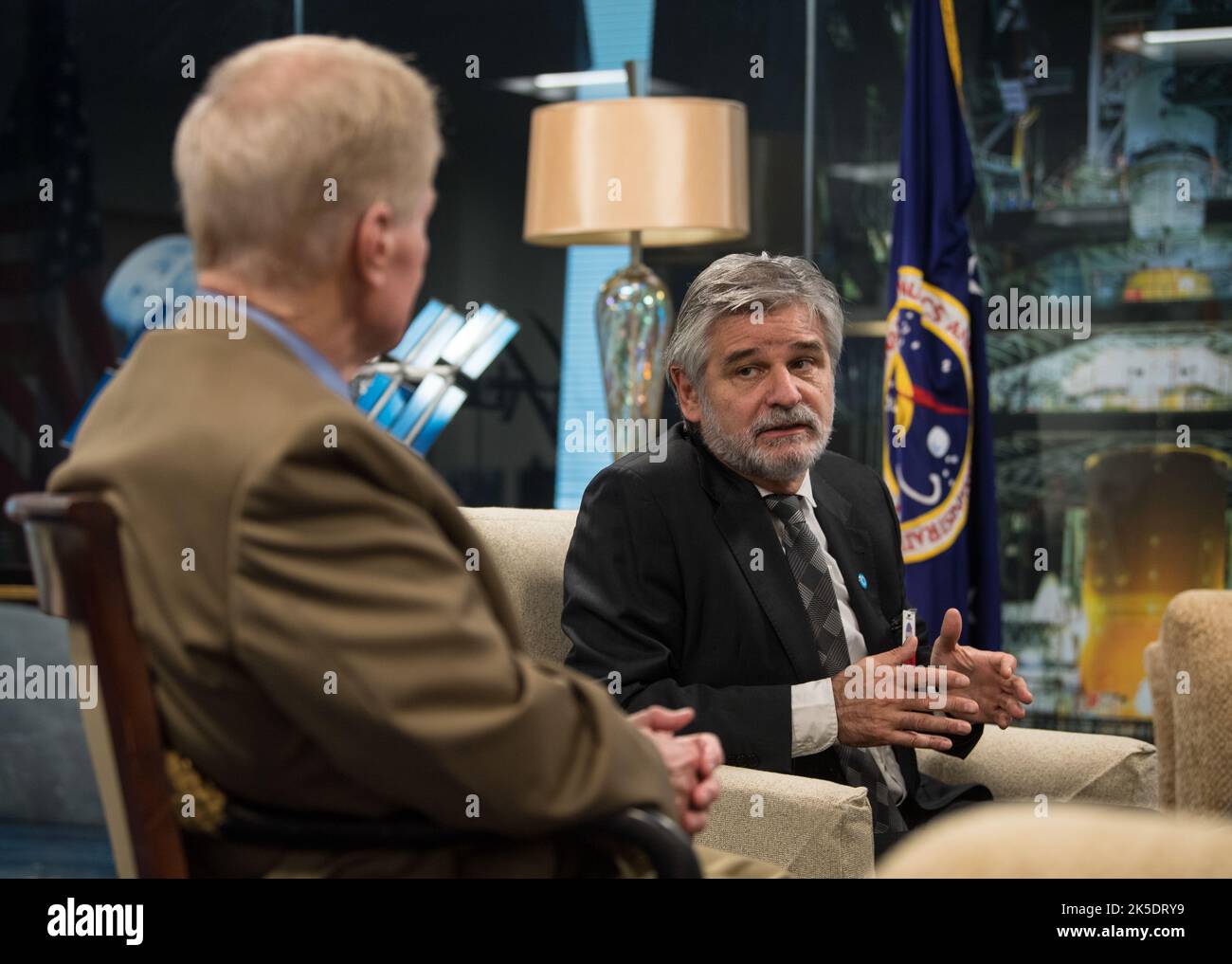 Actividades espaciales hi-res stock photography and images - Alamy