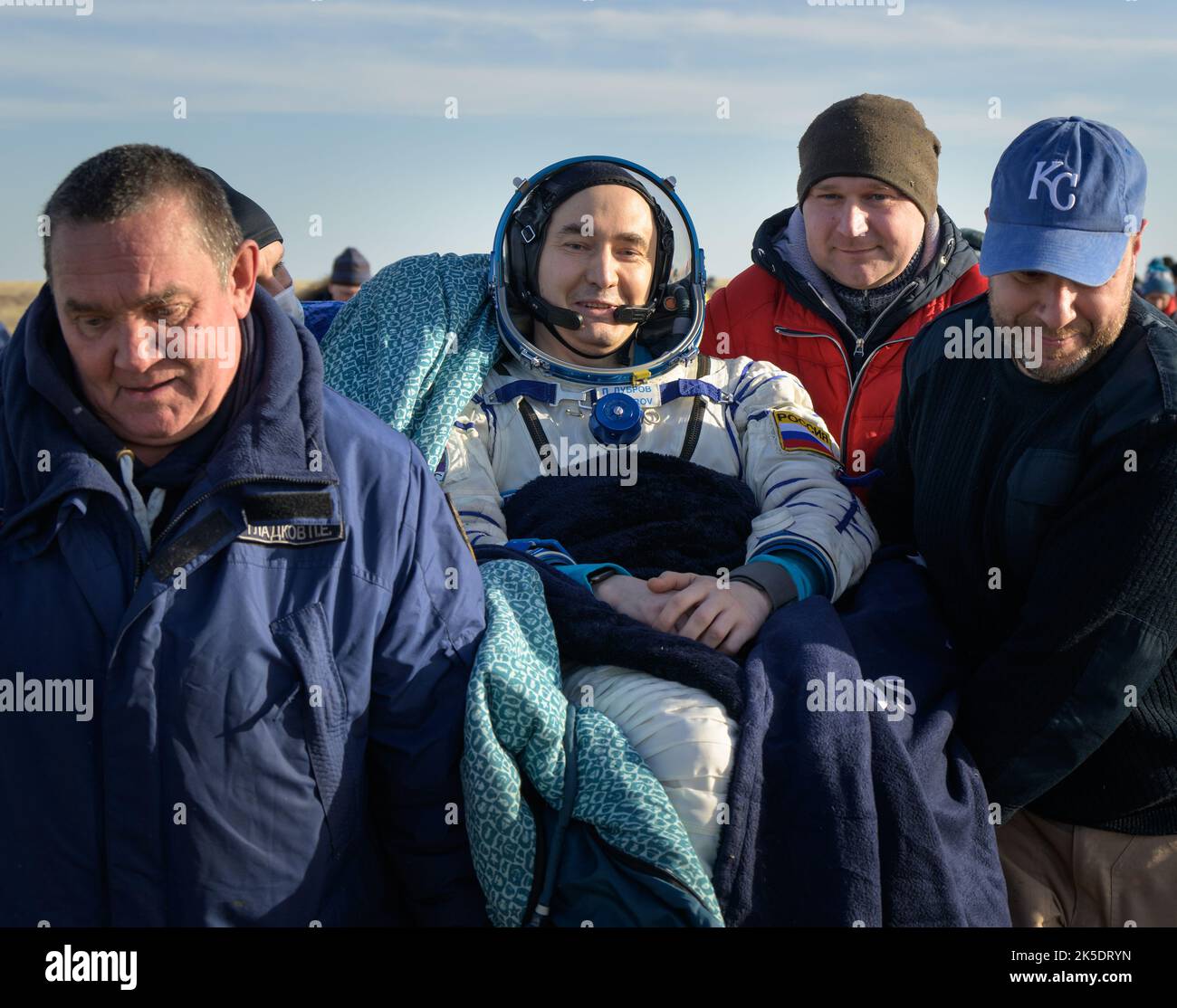 Expedition 64 landing hi-res stock photography and images - Alamy