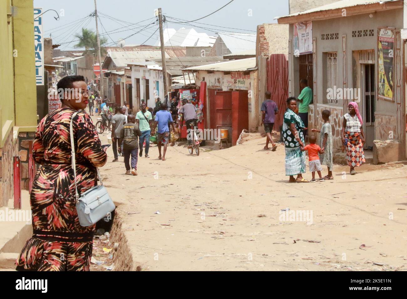 Children mother burundi hi-res stock photography and images - Alamy