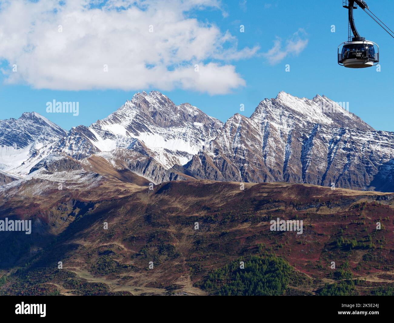 Scenery outside of the halfway point of the Skyway Monte Bianco cable ...