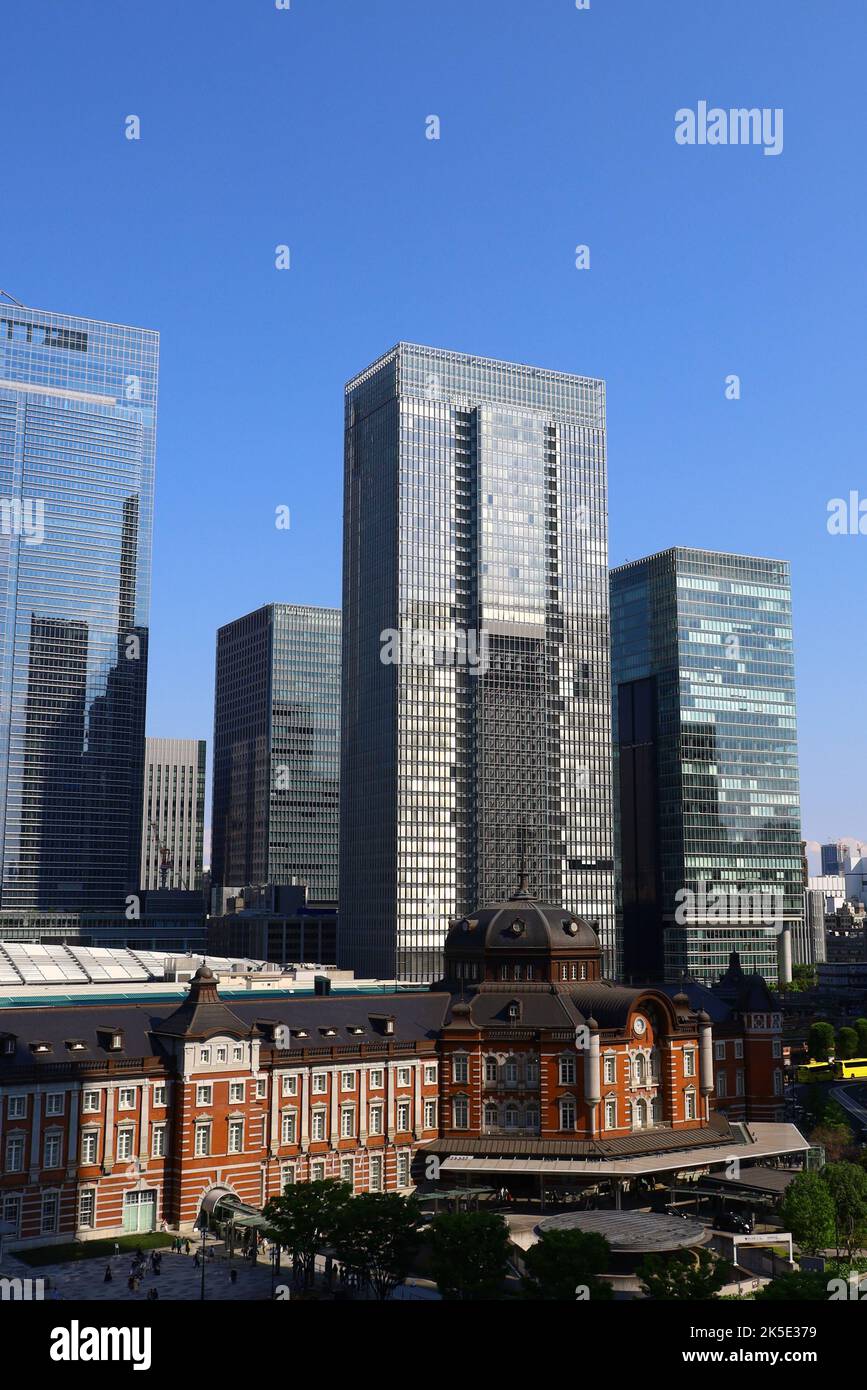 Classic brick building hi-res stock photography and images - Alamy