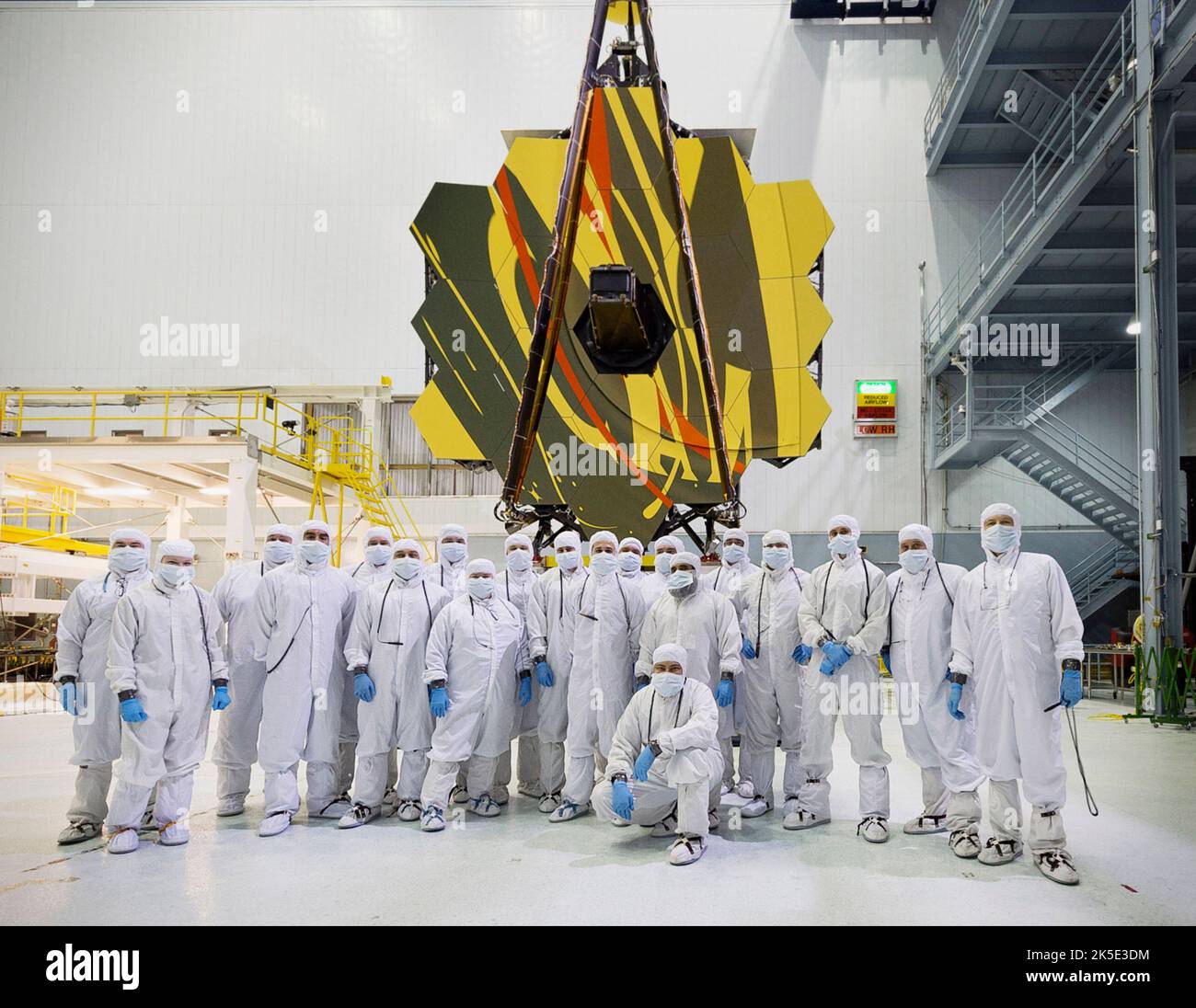 Reflecting telescope hi-res stock photography and images - Alamy