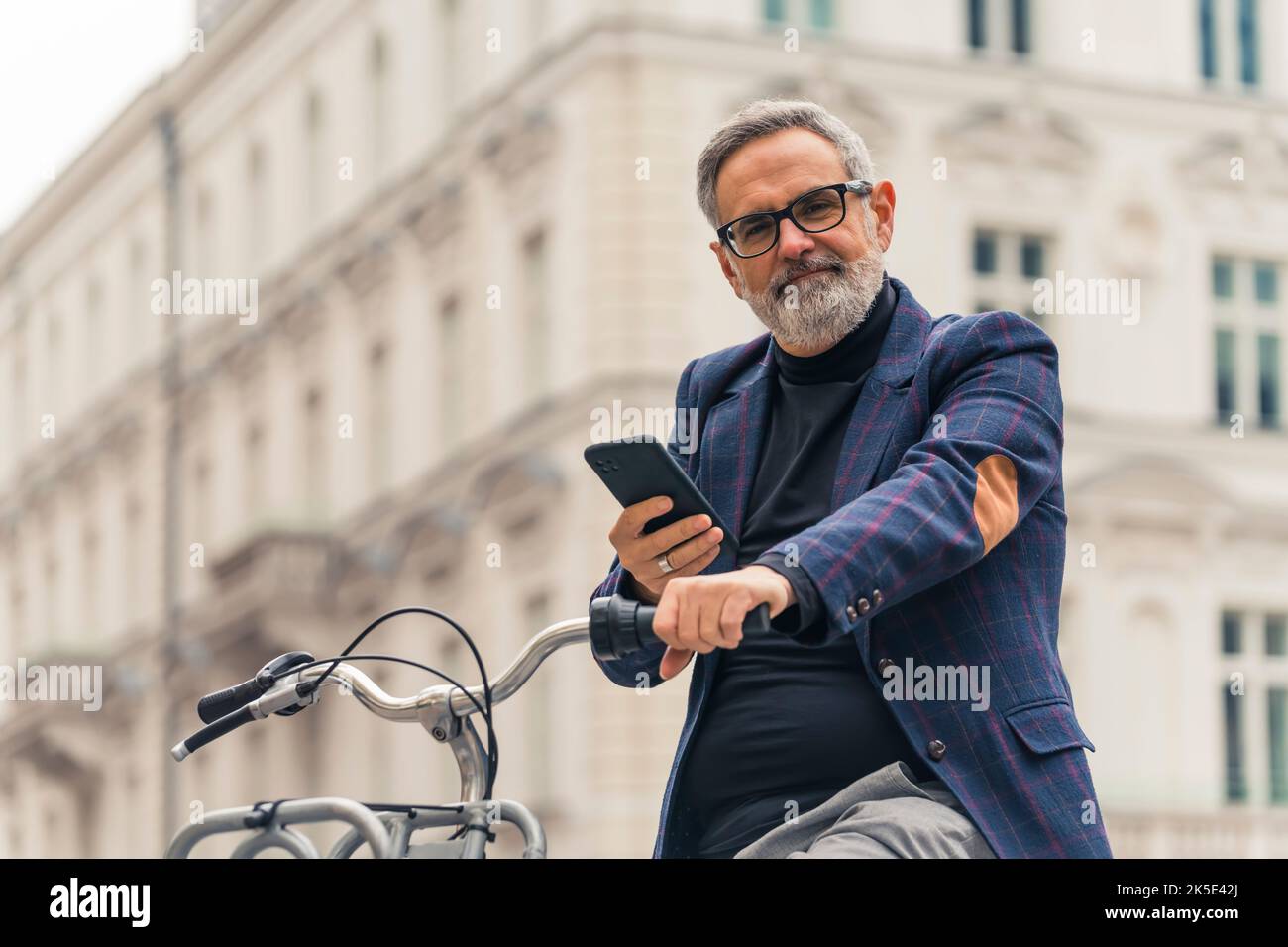 60 year old man beard hi-res stock photography and images - Alamy