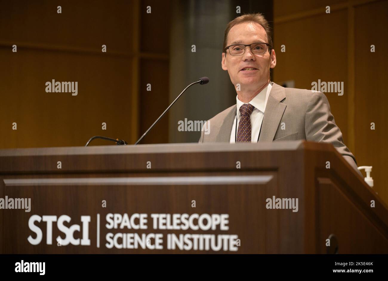 Kenneth sembach hi-res stock photography and images - Alamy