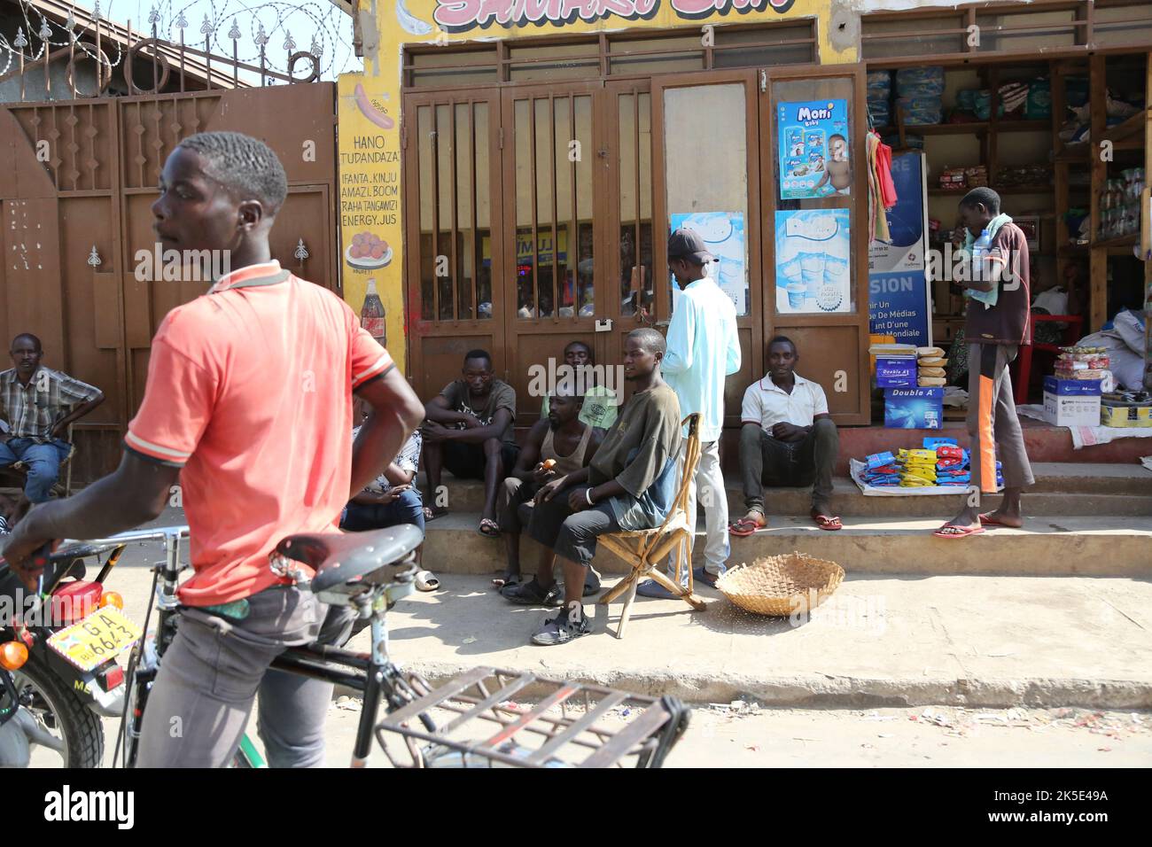 Kamenge, Quarter Songa, Bujumbura, Burundi Stock Photo - Alamy