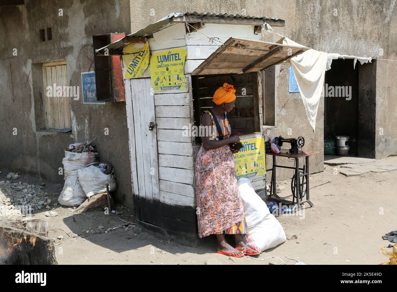 Kamenge, Quarter Songa, Bujumbura, Burundi Stock Photo - Alamy