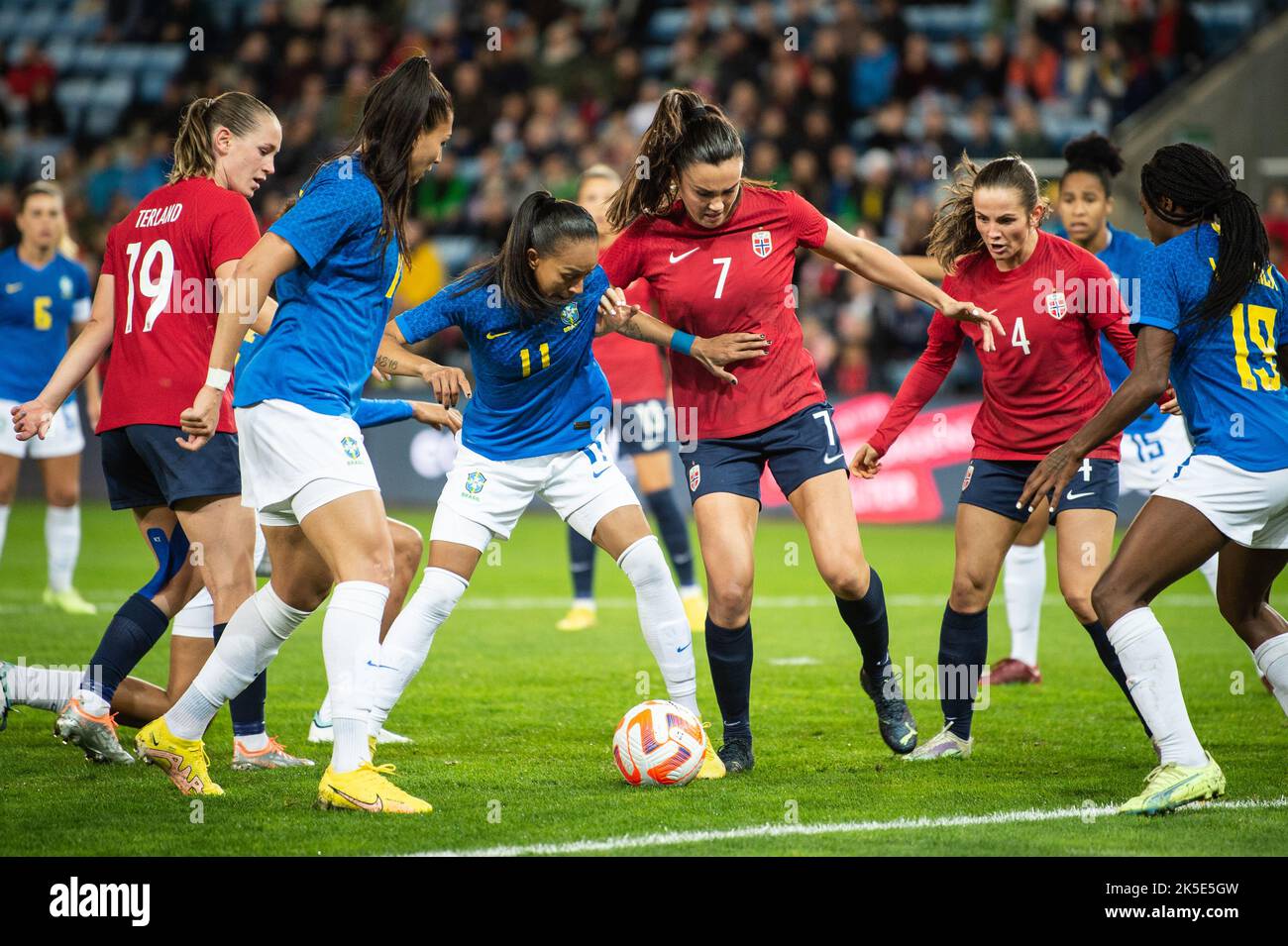 Oslo, Norway. 07th Oct, 2022. Adriana (11) of Brazil and Ingrid Engen ...