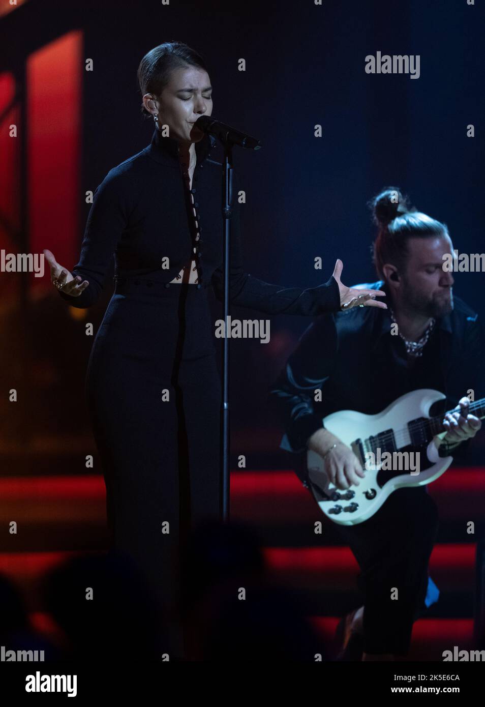Leipzig, Germany. 07th Oct, 2022. The German band Frida Gold with ...
