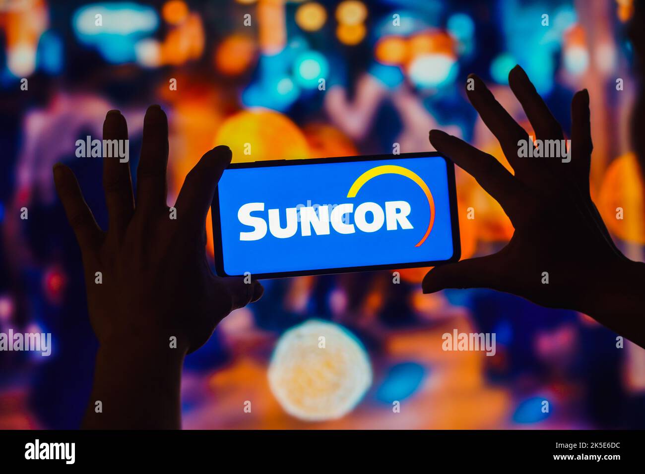 Suncor logo hi-res stock photography and images - Alamy