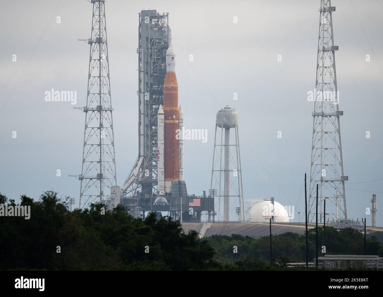 NASA’s Space Launch System (SLS) rocket with the Orion spacecraft ...