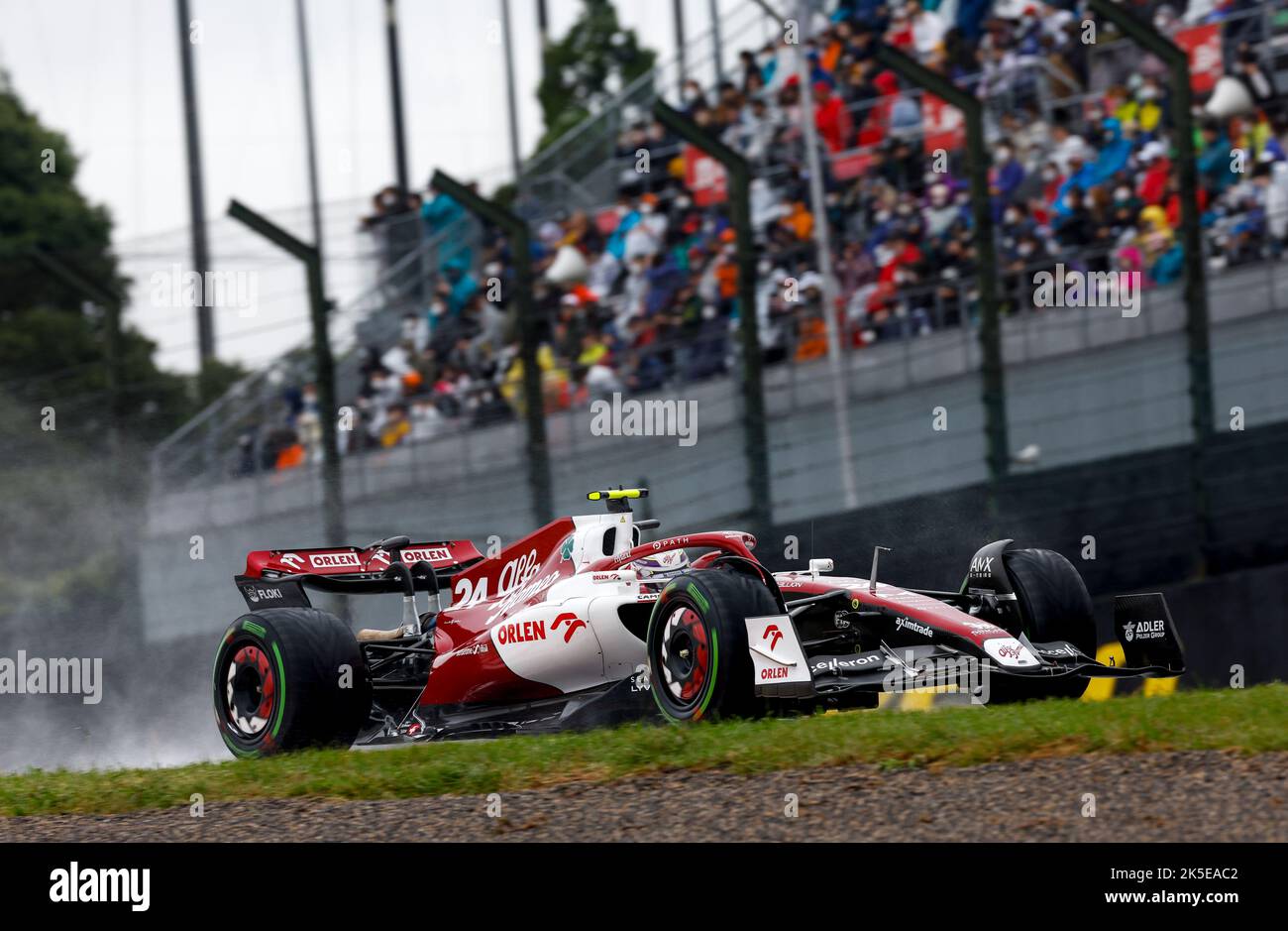 Suzuka, Japan. 07th Oct, 2022. 24 ZHOU Guanyu (chi), Alfa Romeo F1 Team ORLEN C42, action during ...