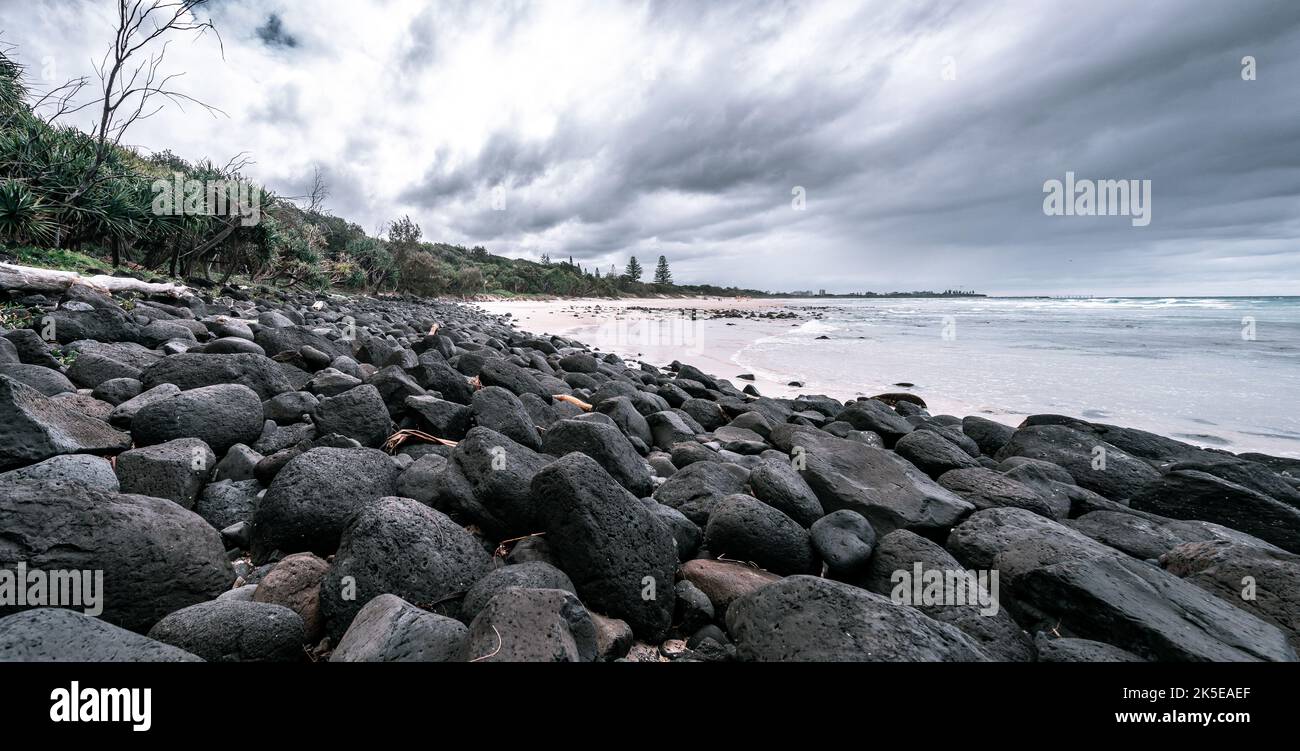 Rocky Fingal Head Beach, NSW, Australia Stock Photo - Alamy