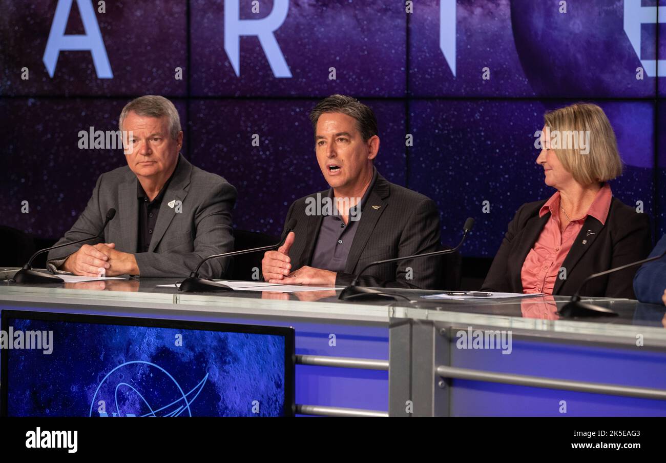 NASA holds a prelaunch media briefing on the role of industry in ...