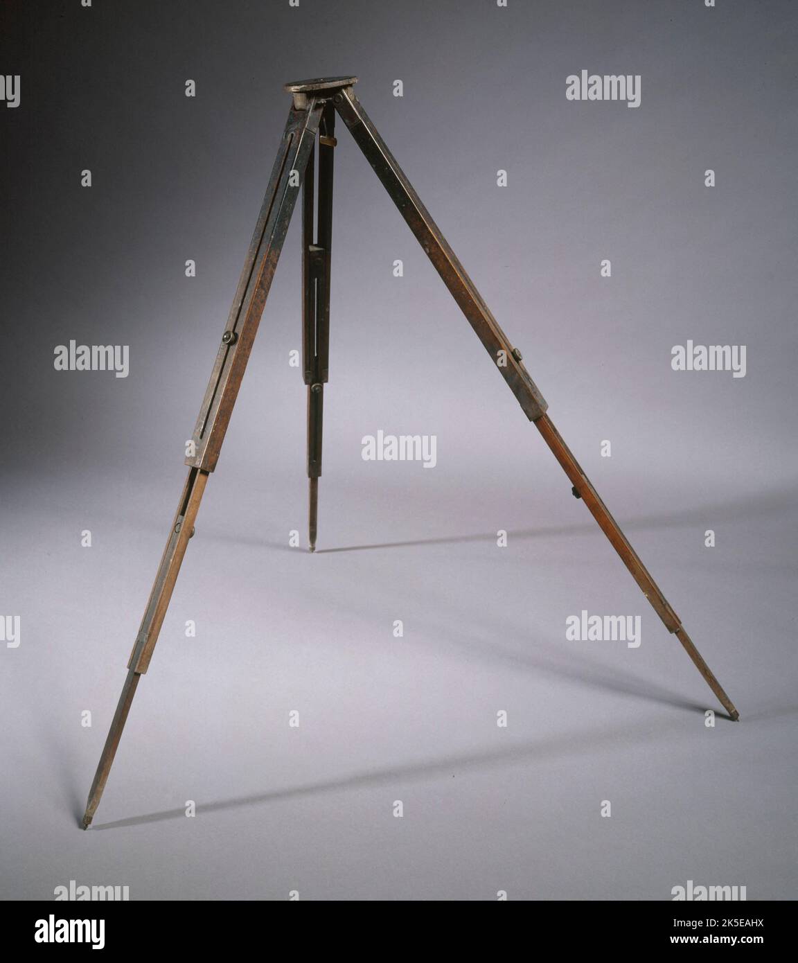 Tripod for colour box, before 1932 Stock Photo - Alamy