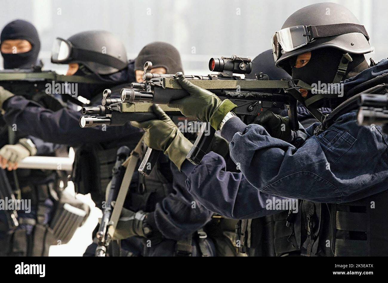 SWAT TEAM, NEW POLICE STORY, 2004 Stock Photo - Alamy