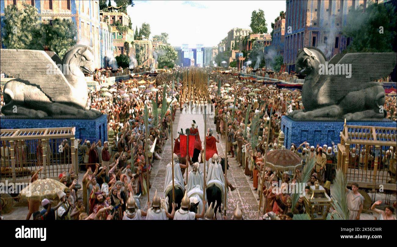 Movie screen crowd hi-res stock photography and images - Alamy