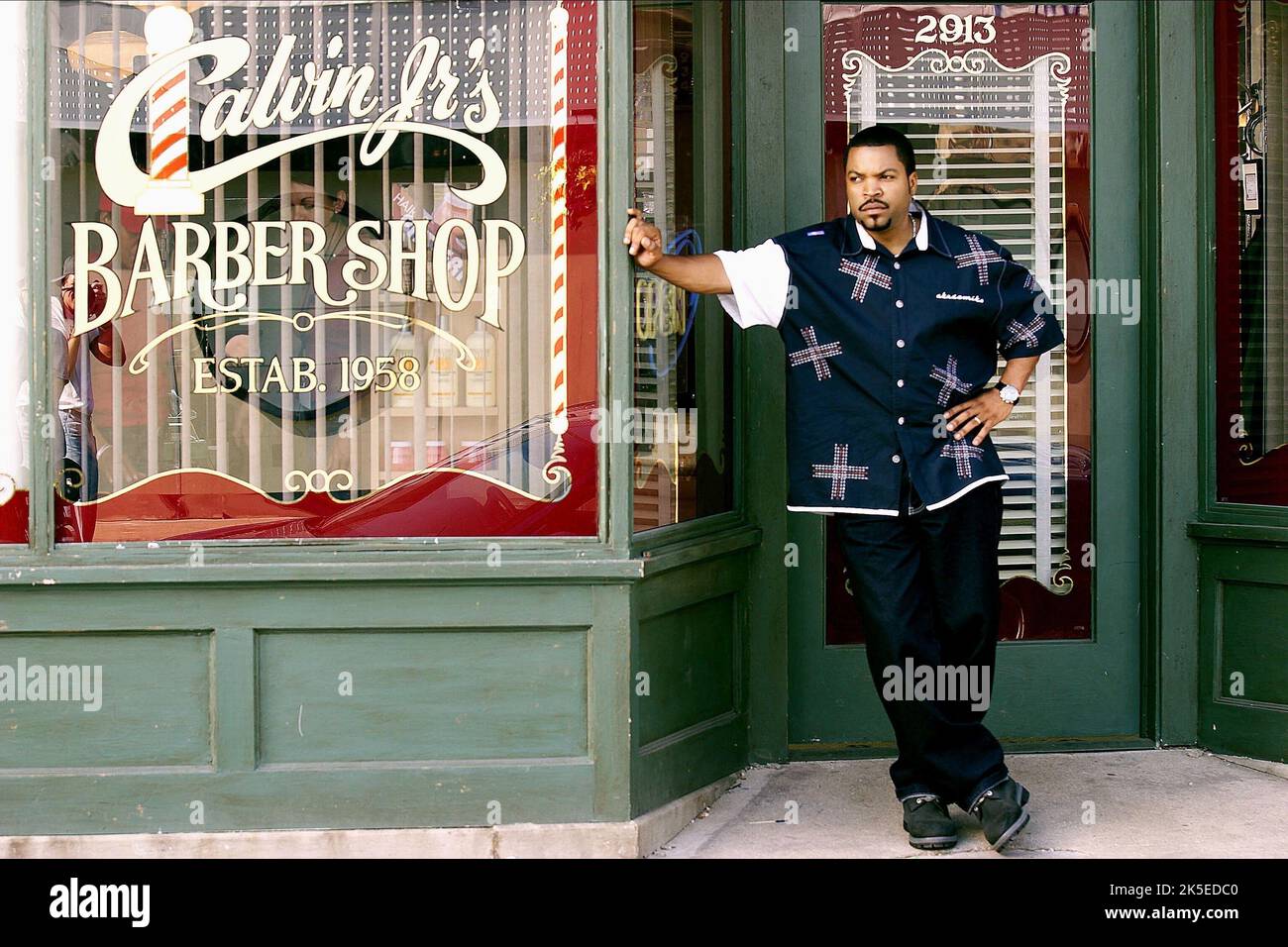 ICE CUBE, BARBERSHOP 2: BACK IN BUSINESS, 2004 Stock Photo - Alamy