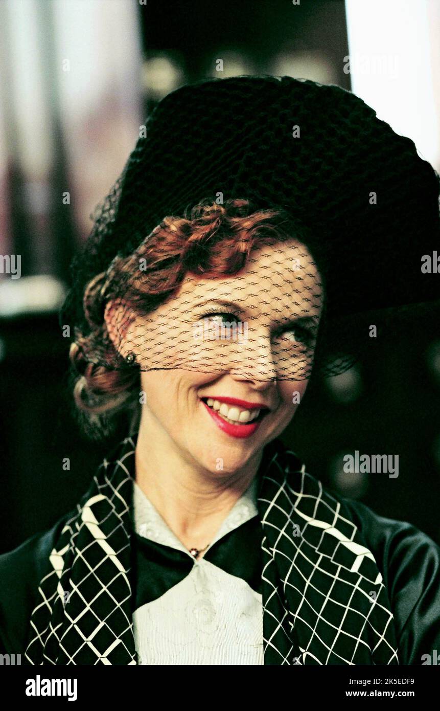 Annette bening and portrait hi-res stock photography and images - Alamy