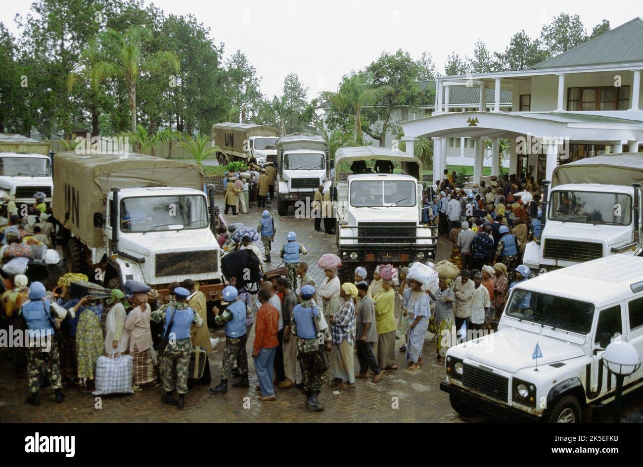 Hotel rwanda stills hi-res stock photography and images - Alamy