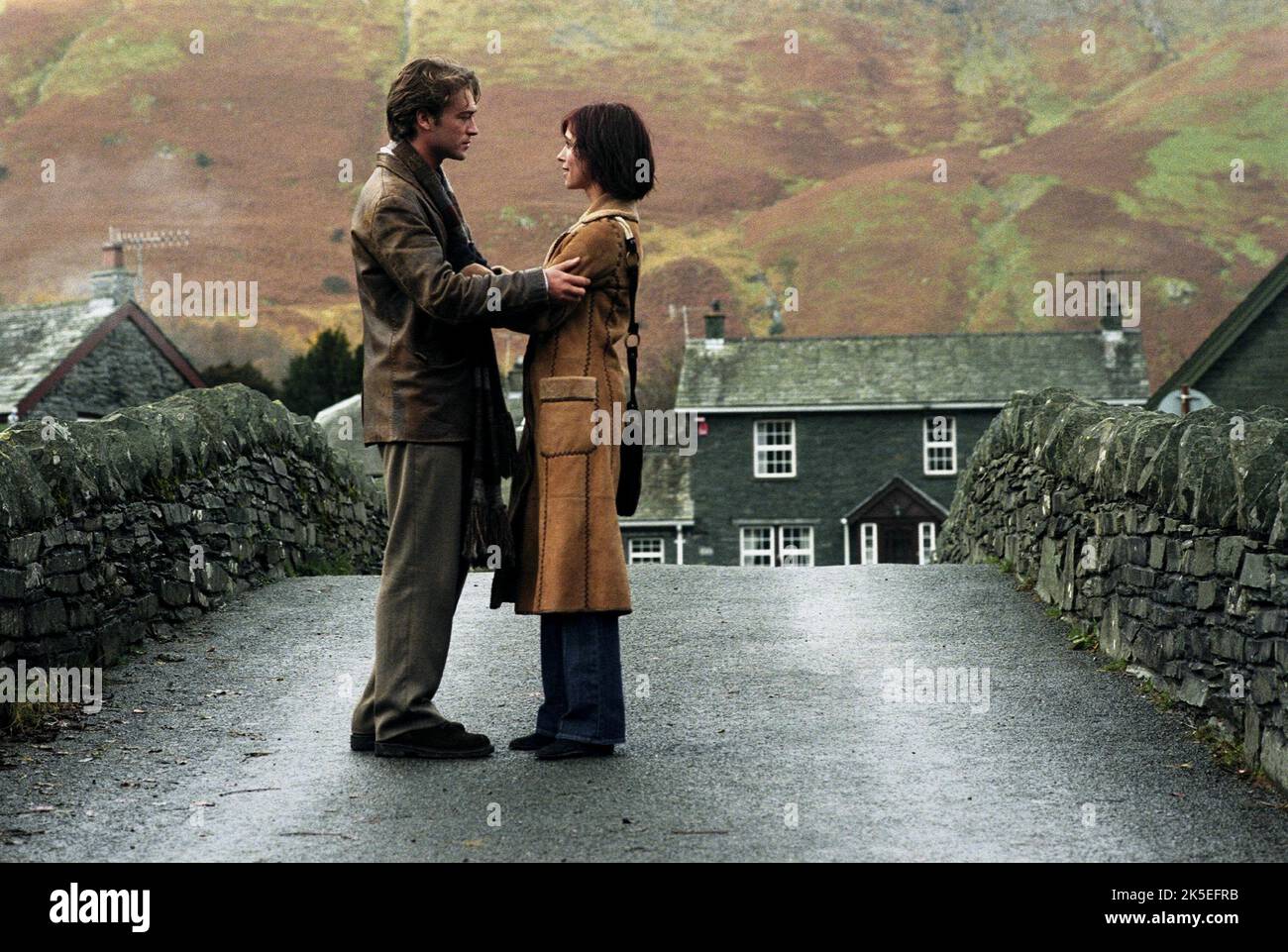PAUL NICHOLLS, JENNIFER LOVE HEWITT, IF ONLY, 2004 Stock Photo - Alamy