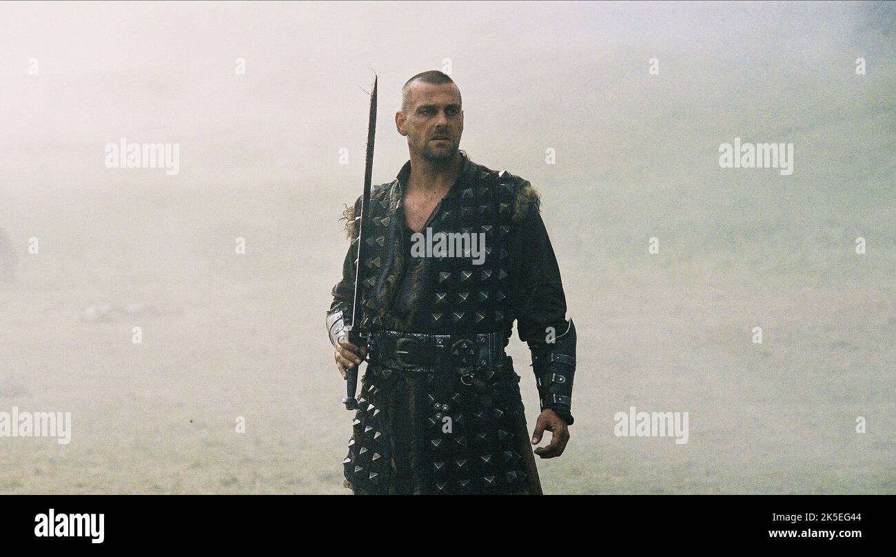 RAY STEVENSON, KING ARTHUR, 2004 Stock Photo - Alamy
