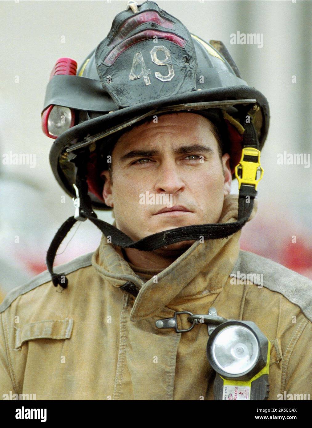 JOAQUIN PHOENIX, LADDER 49, 2004 Stock Photo - Alamy