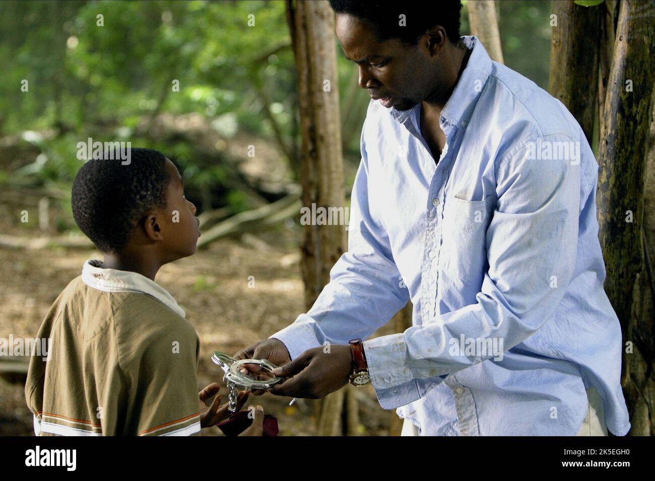MALCOLM DAVID KELLEY, HAROLD PERRINEAU, LOST : SEASON 1, 2004 Stock ...