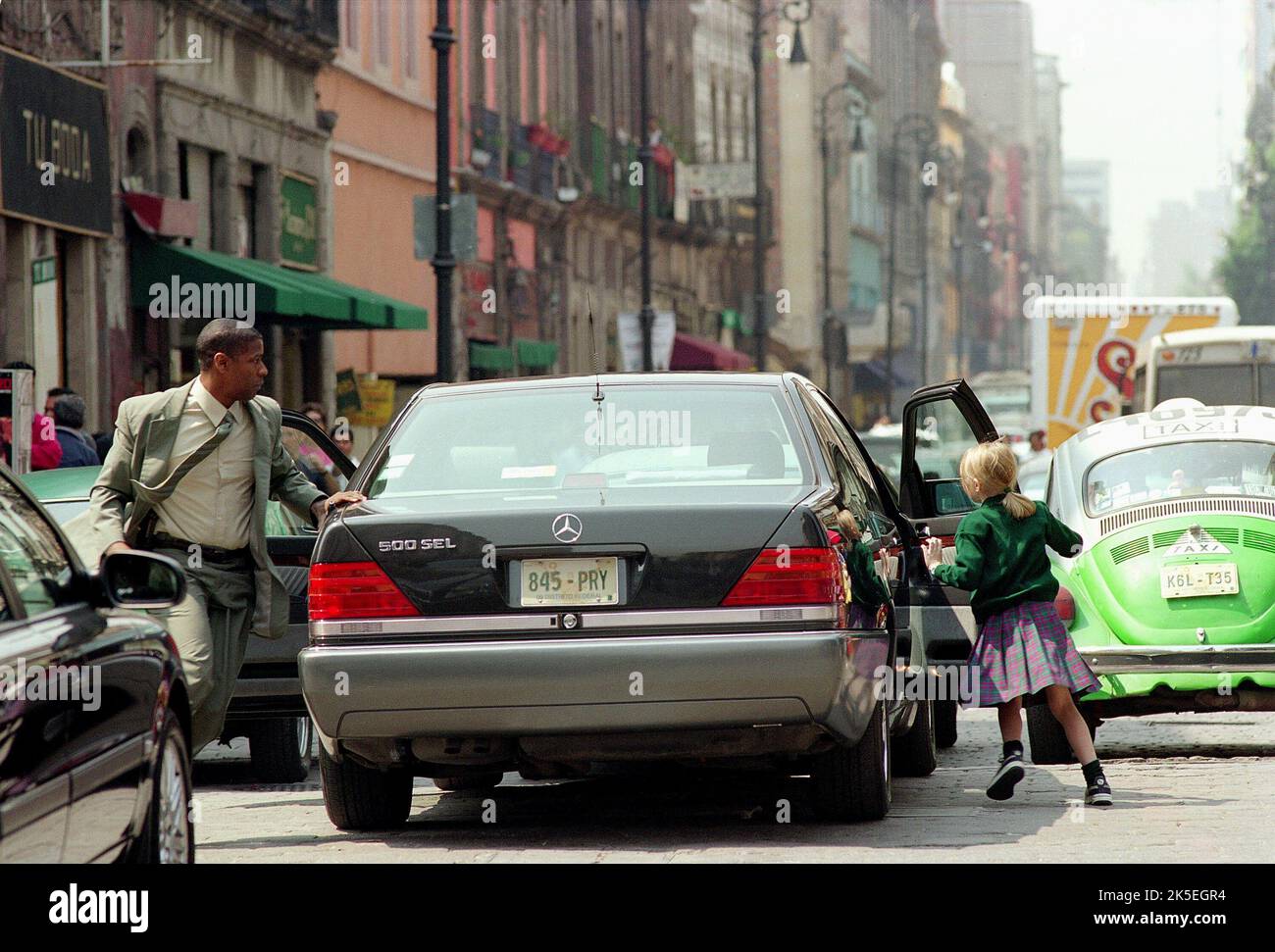 WASHINGTON,FANNING, MAN ON FIRE, 2004 Stock Photo - Alamy